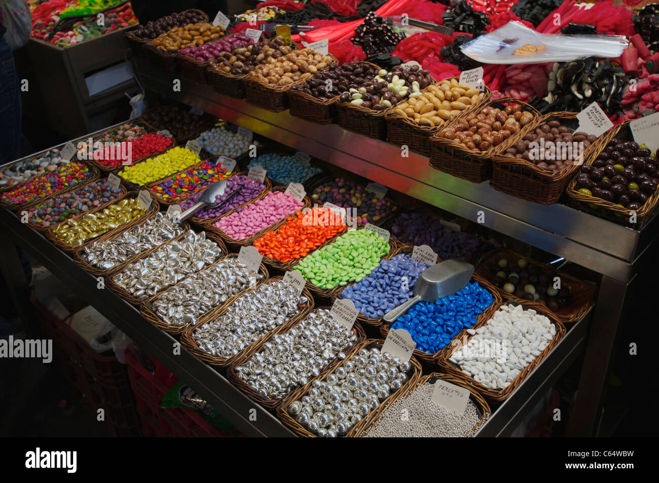 Colourful and unusual sweets on a stall at Mercat de la Boqueria Stock ...