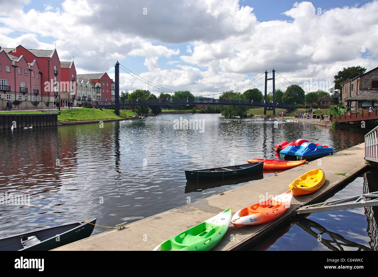 Floating wharf and kayaks, Exeter Historic Quayside, Exeter, Devon ...
