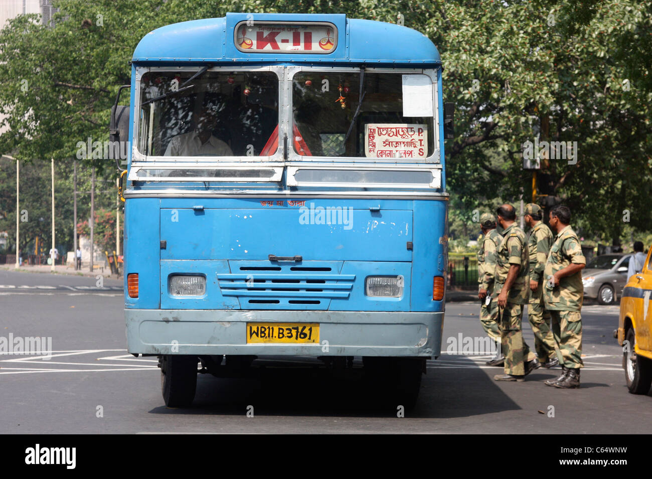 Crowded bus india hi-res stock photography and images - Alamy