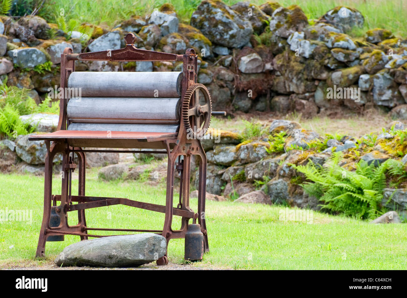 Mangle Iron 1950 Blonde Wood