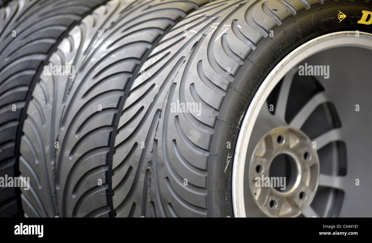 Sport car racing hi-res stock photography and images - Alamy