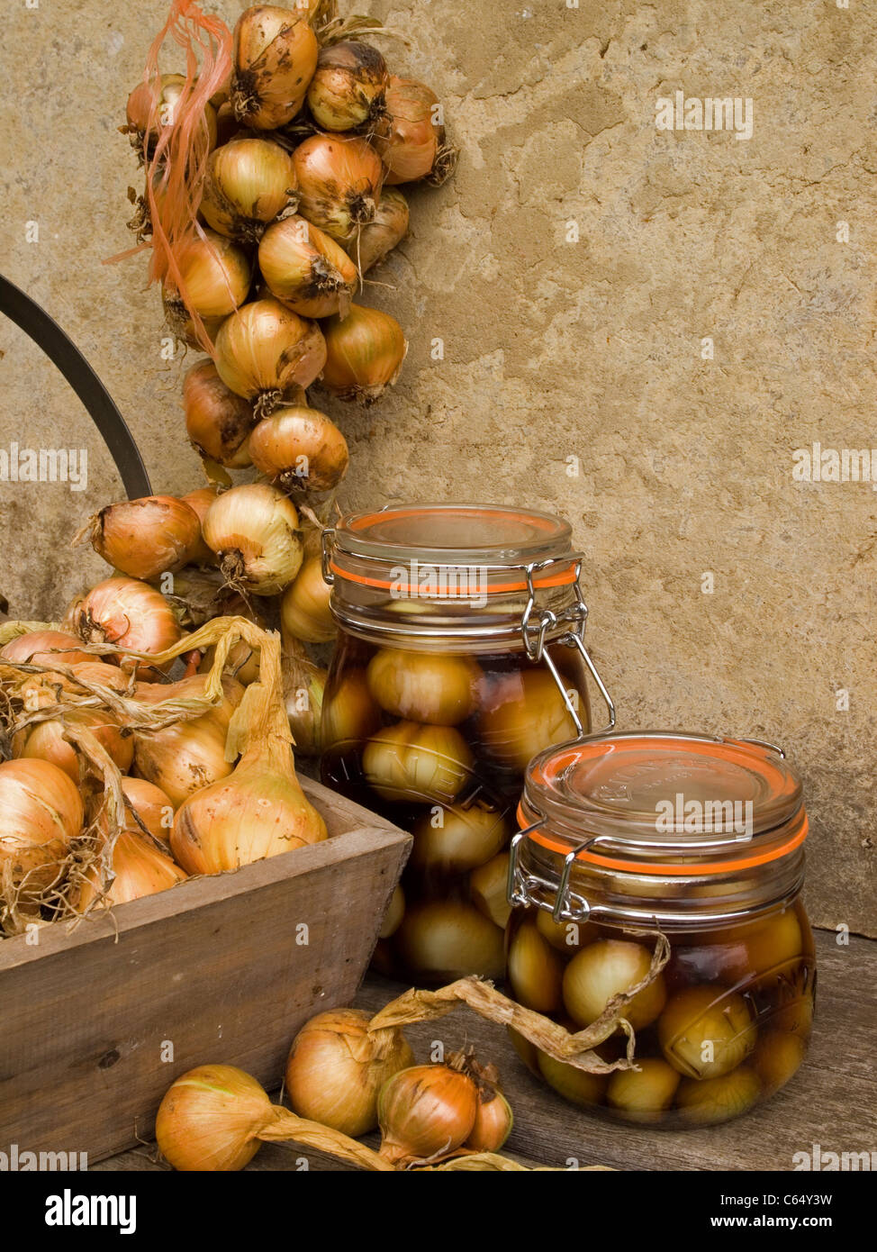 Pickled shallots hi-res stock photography and images - Alamy