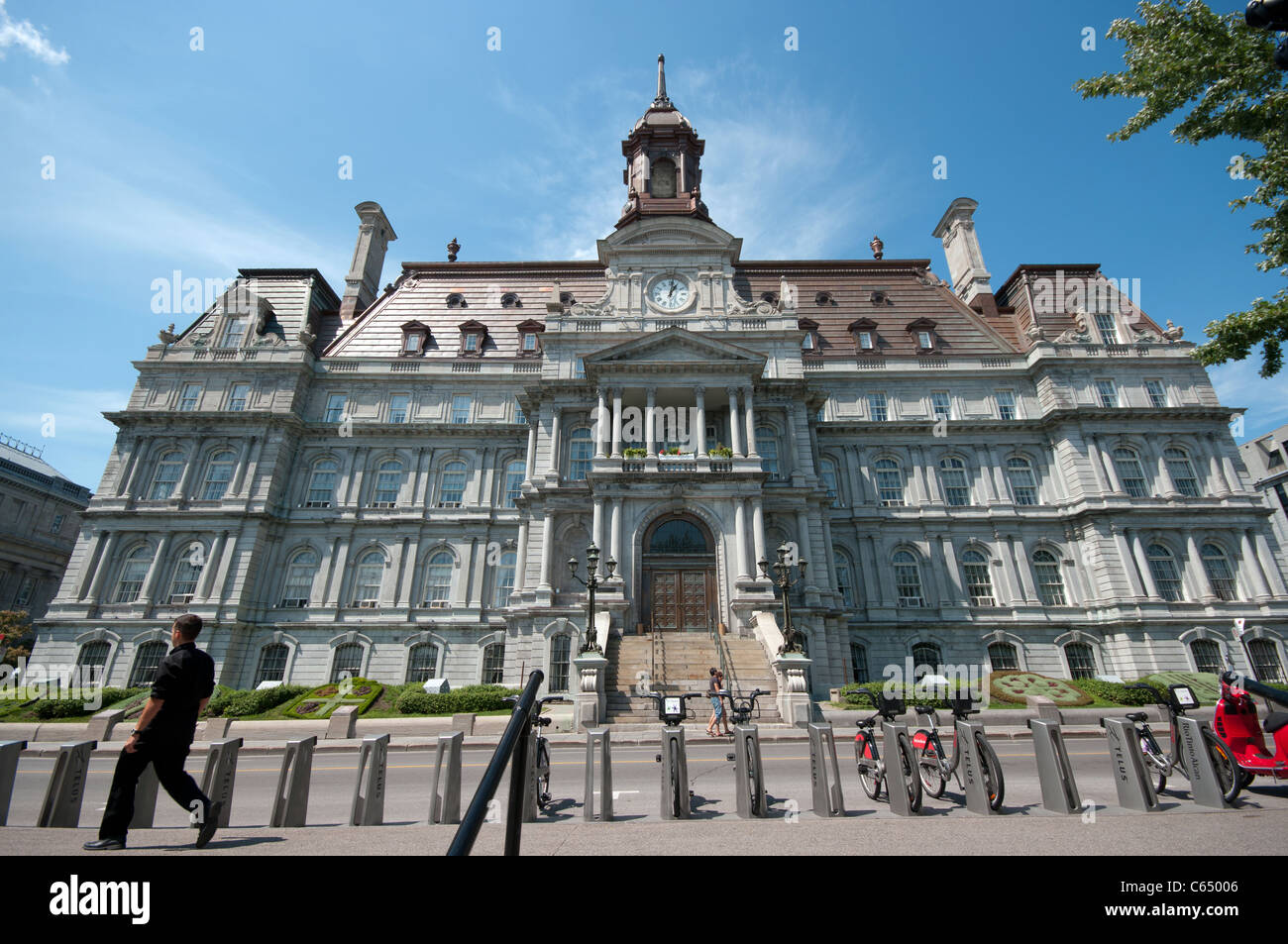 Montreal french architecture hi-res stock photography and images - Alamy