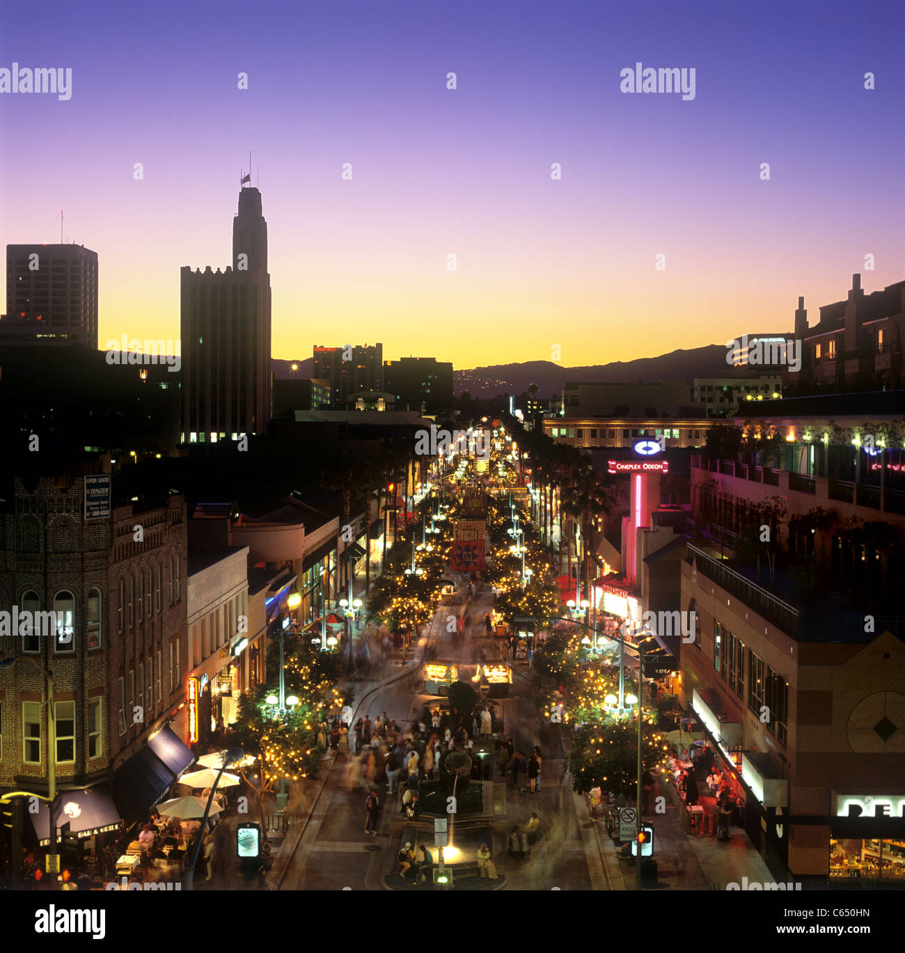 Santa Monica 3rd St. Promenade Stock Photo - Alamy