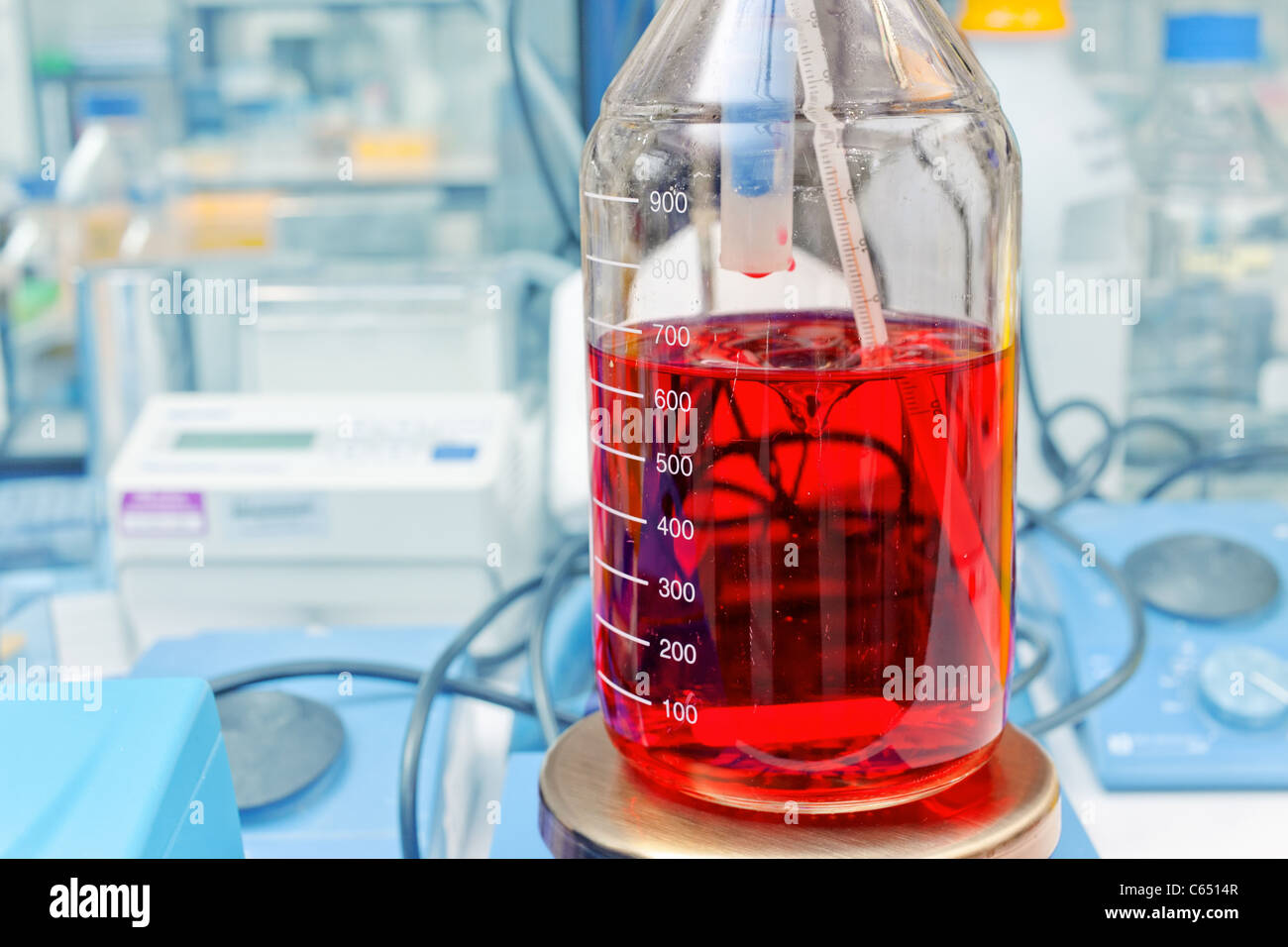 Container at chemistry hi-res stock photography and images - Alamy