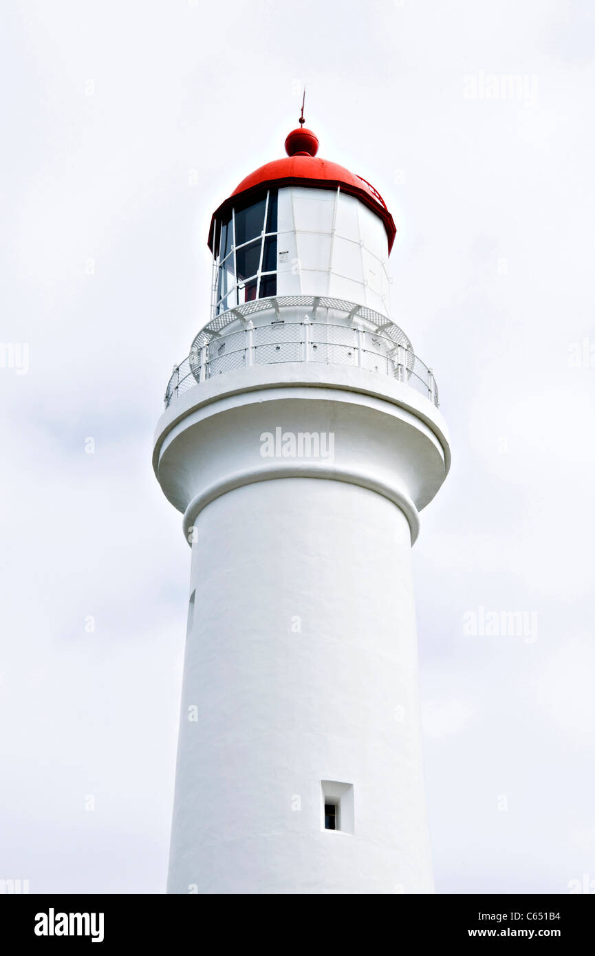 Split Point Lighthouse on The Great Ocean Road at Aireys Inlet Victoria ...