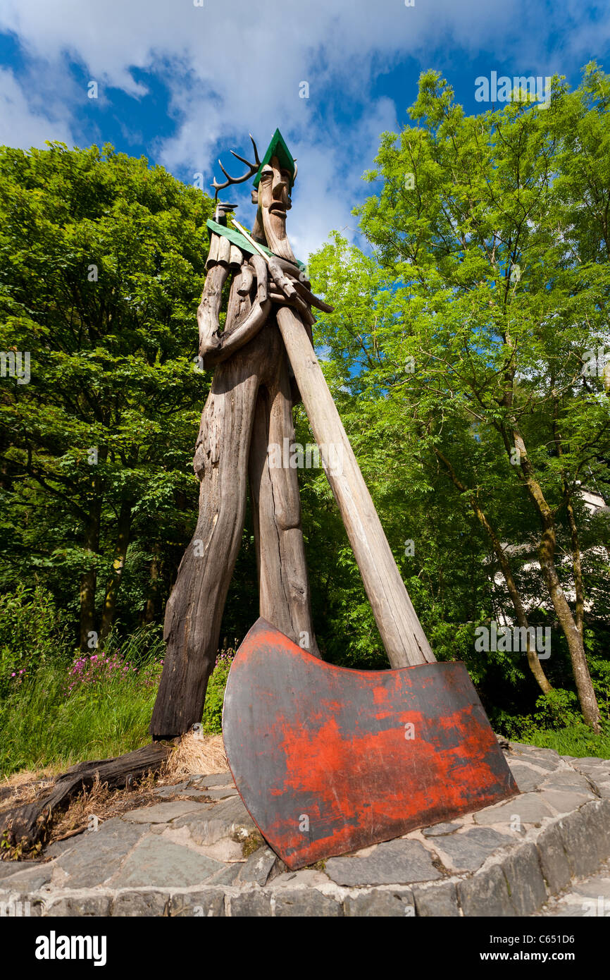 Wood Chopper Sculpture, Grizedale Forest, Cumbria Stock Photo - Alamy