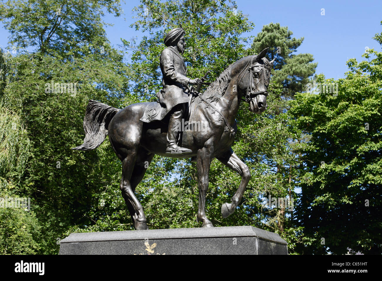 Statue of Maharajah Duleep Singh Thetford Norfolk Stock Photo - Alamy