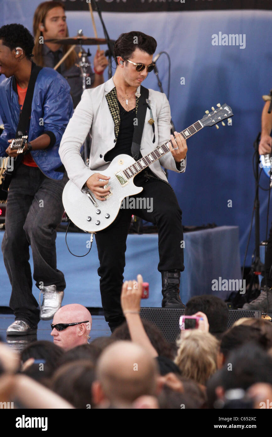 Kevin Jonas Guitar Gibson