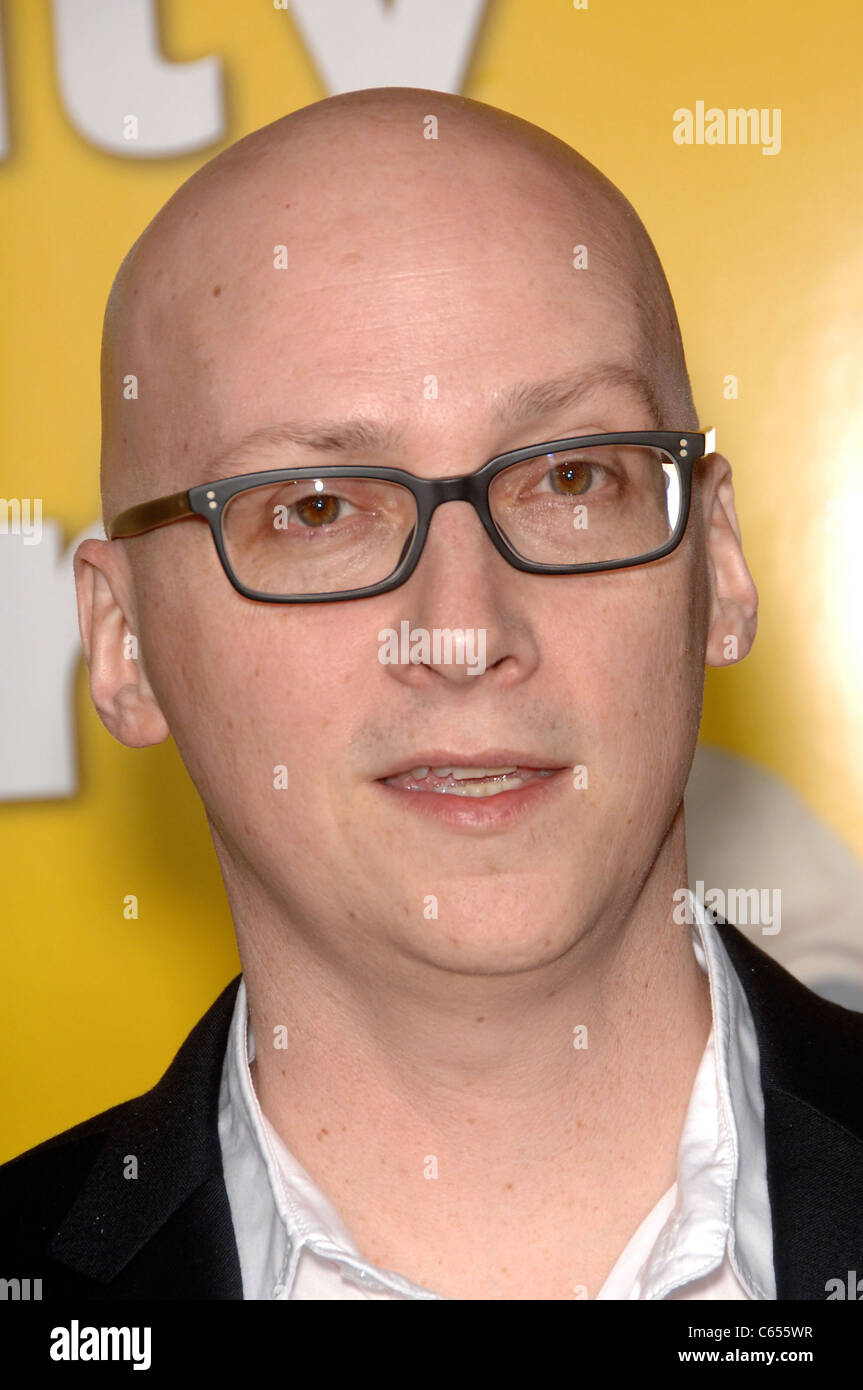 Greg Kinnear Rake Glasses