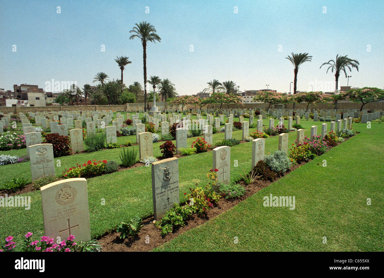 Suez War Cemetery, Egypt. The cemetery contains dead from WW2 and is ...