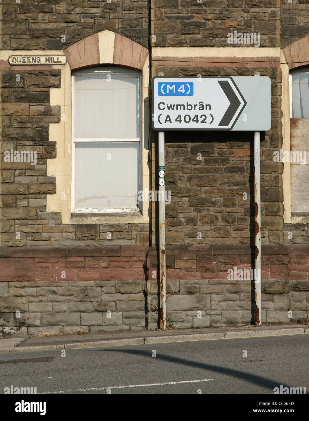 Road signs newport hi-res stock photography and images - Alamy