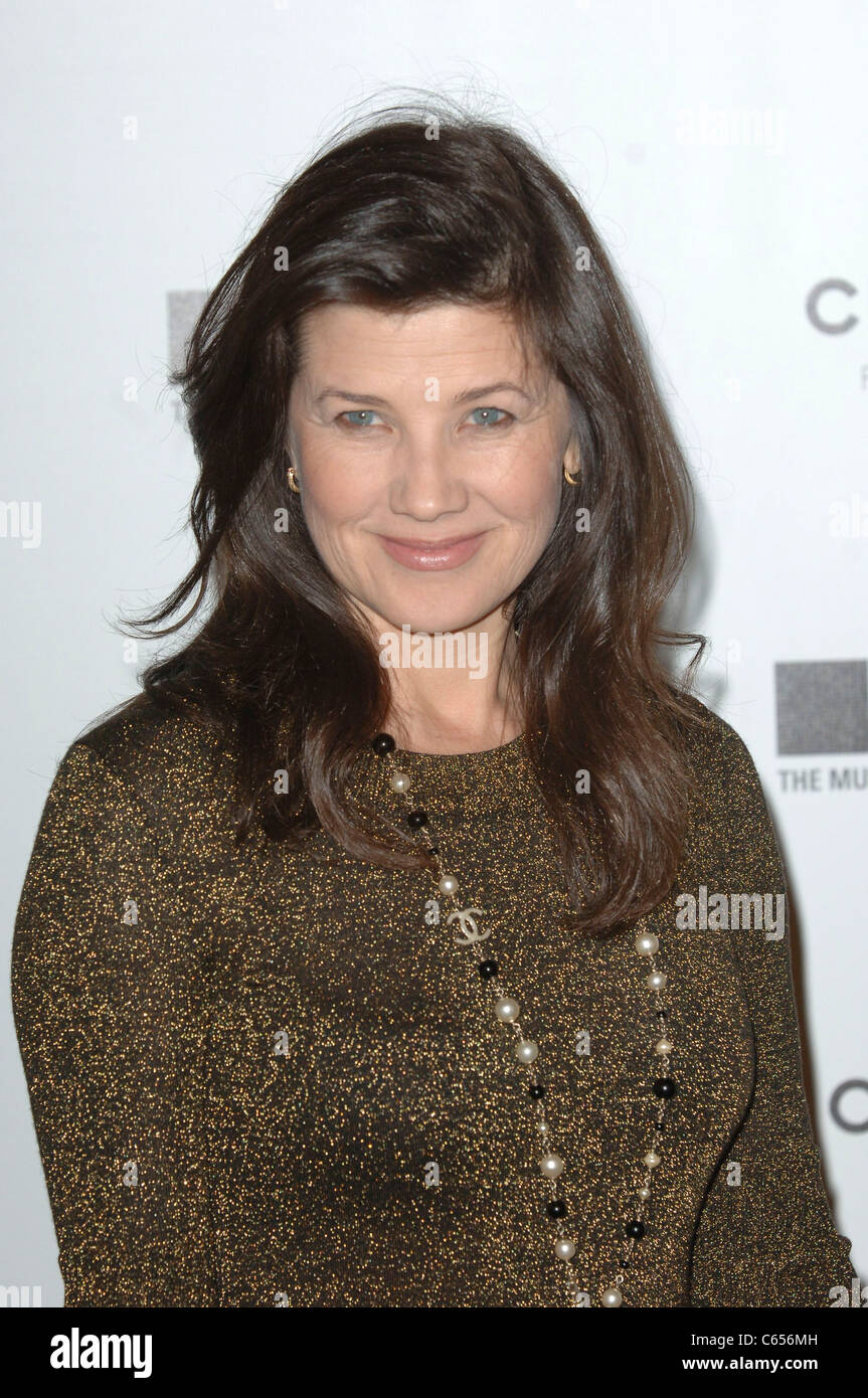 Daphne zuniga hi-res stock photography and images - Alamy