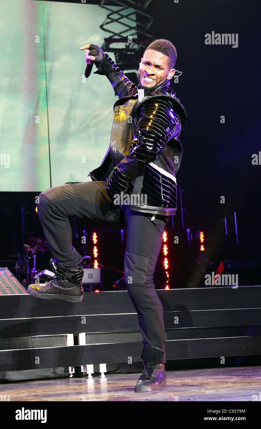 Usher on stage for Usher in the OMG Tour, Mandalay Bay Events Center ...