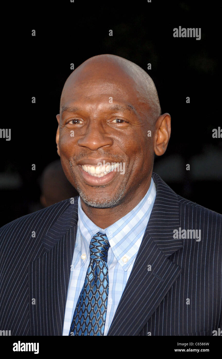 Geoffrey Canada at arrivals for WAITING FOR SUPERMAN Premiere ...