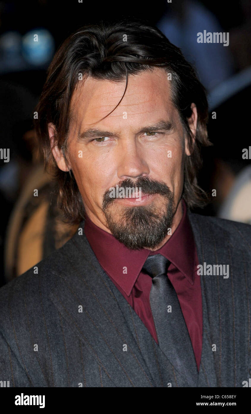 Josh Brolin at arrivals for Wall Street 2: Money Never Sleeps Premiere ...