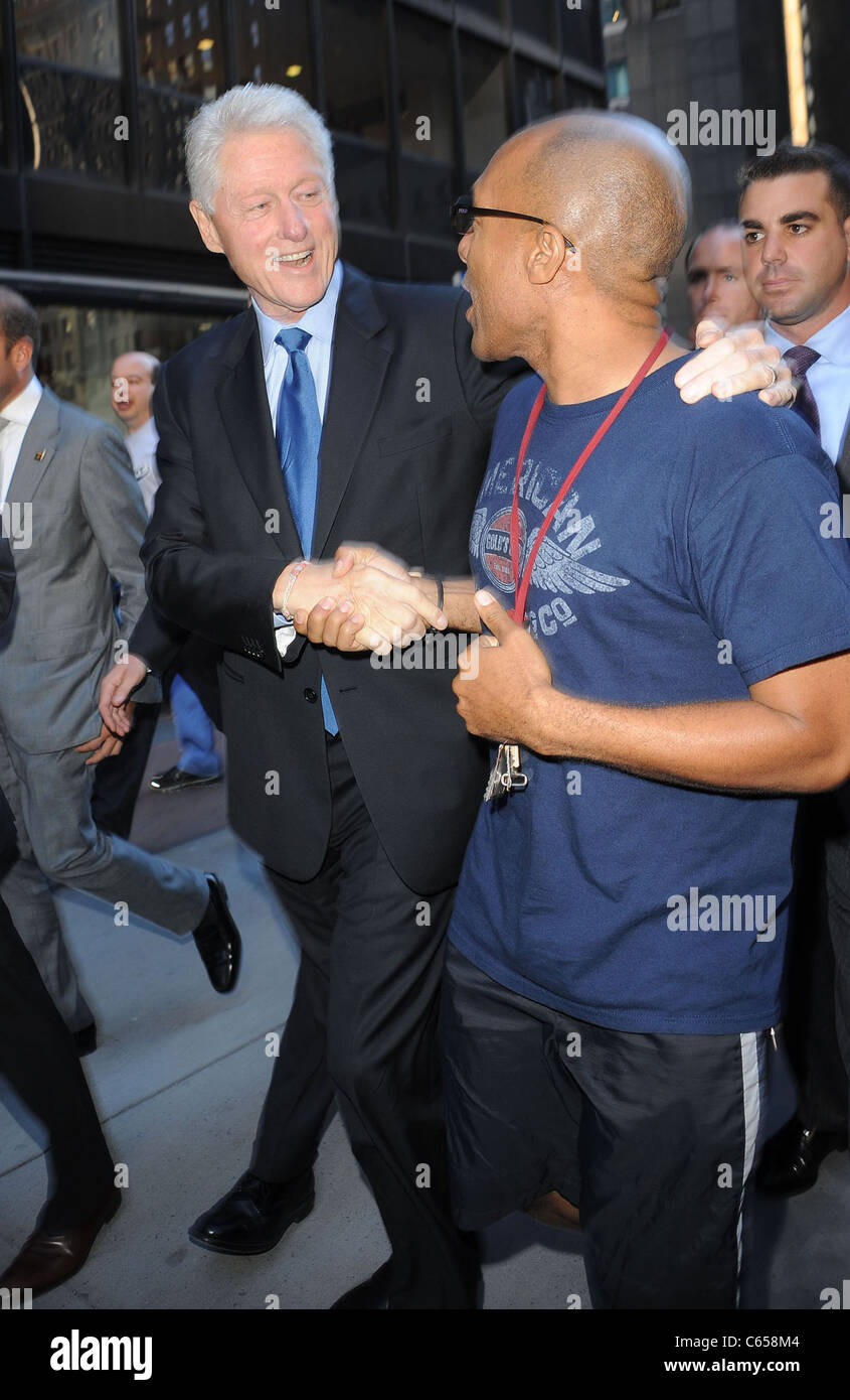 U s president bill clinton hands hi-res stock photography and images ...