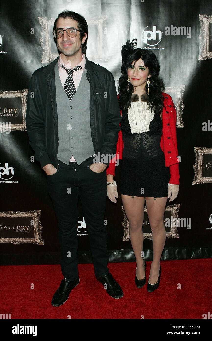 Voki Kalfayan, The Gazillionaire, Anais Thomassian, Penny from Absinthe ...