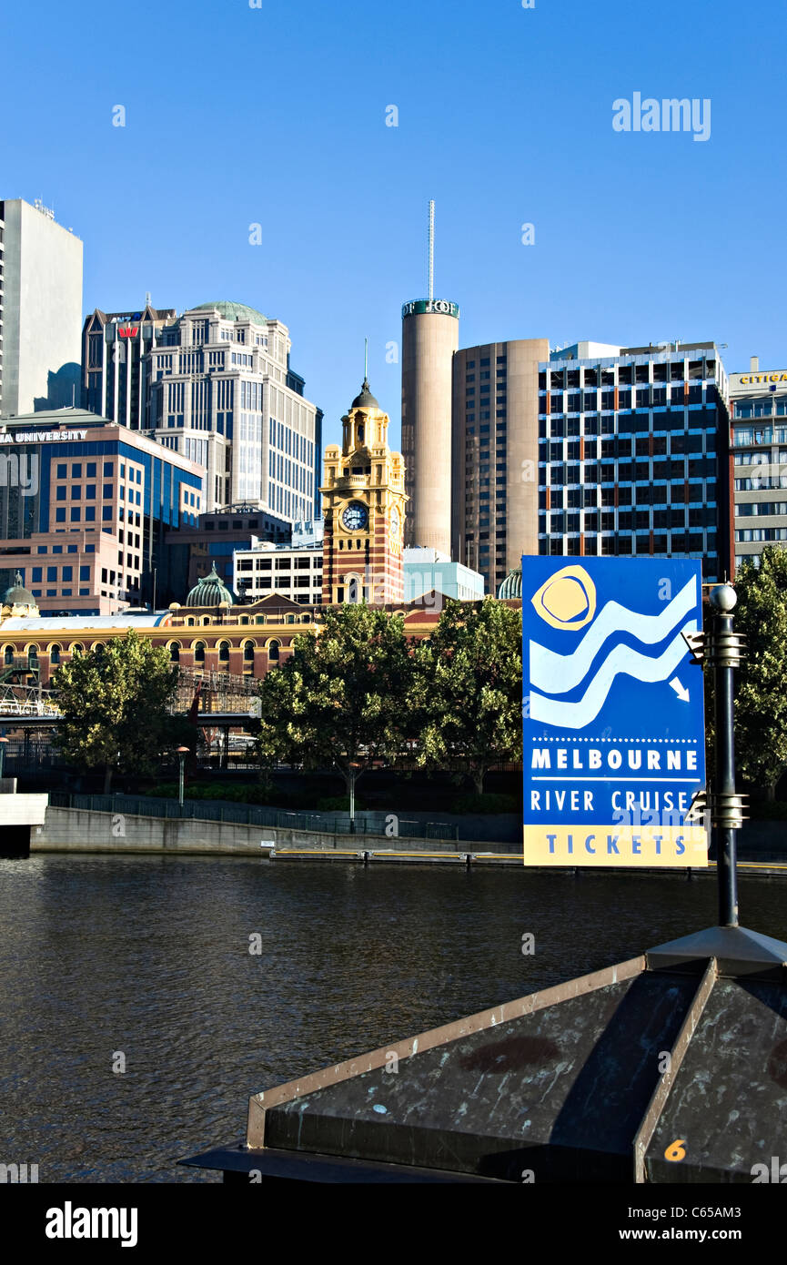 Flinders street station clock tower hi-res stock photography and images ...