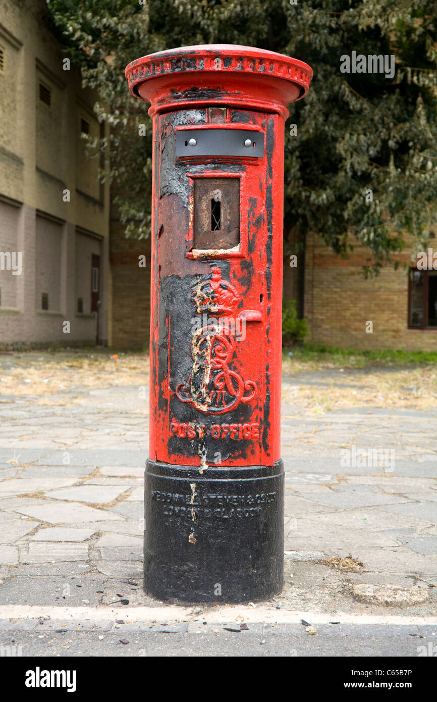 Vandalised Type 'B' pillar box / post / letter box, set fire to ...