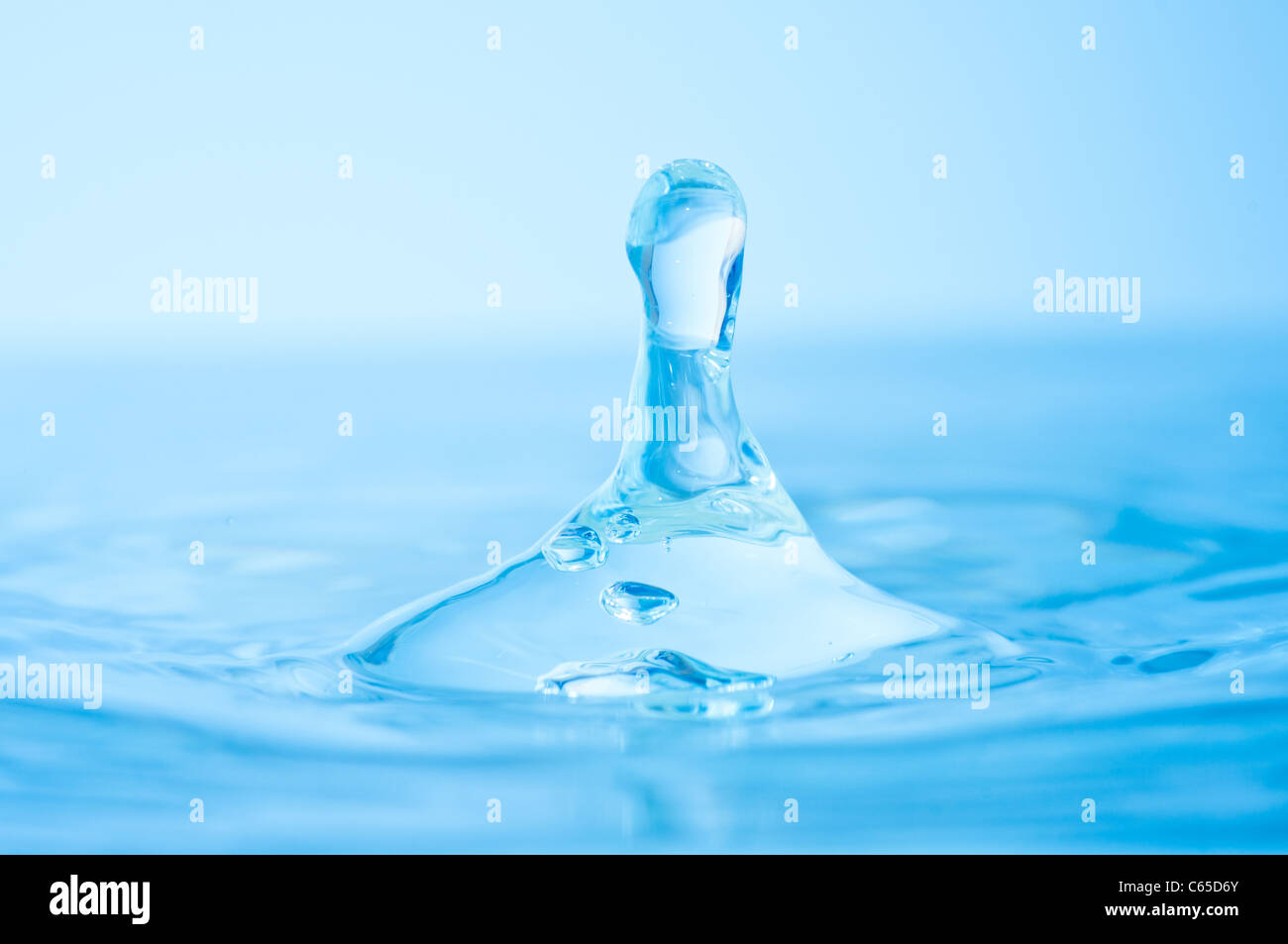 Water splash Stock Photo - Alamy