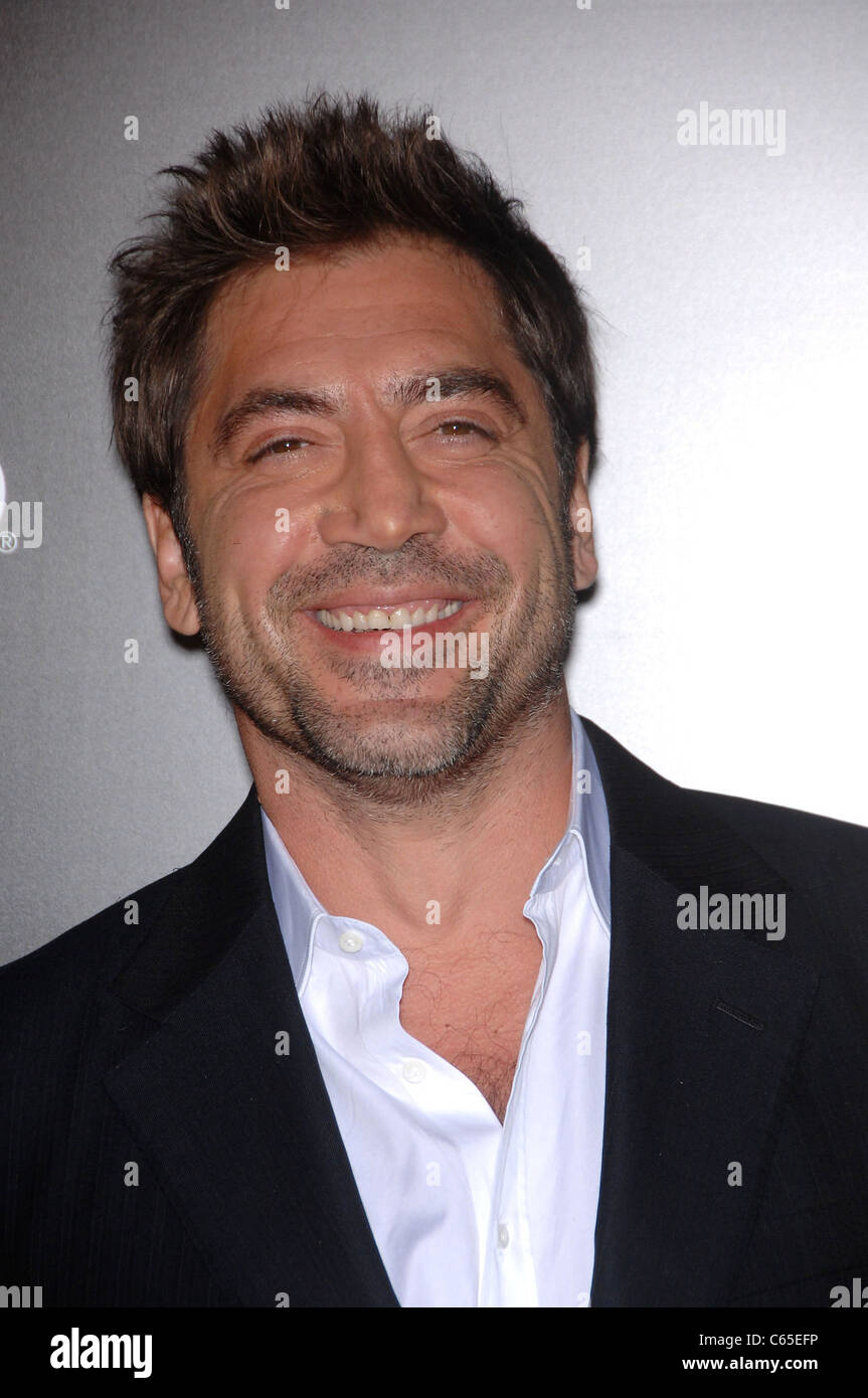 Javier Bardem at arrivals for BIUTIFUL Premiere, Directors Guild of ...