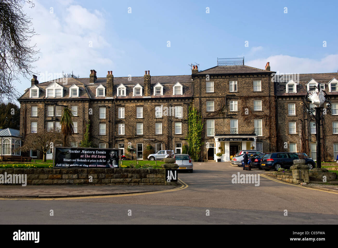 Old swan hotel yorkshire hi-res stock photography and images - Alamy