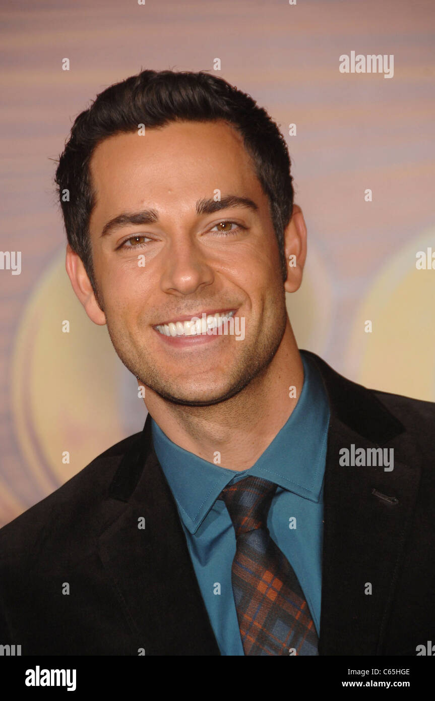 Zachary Levi at arrivals for TANGLED Premiere, El Capitan Theatre, Los ...
