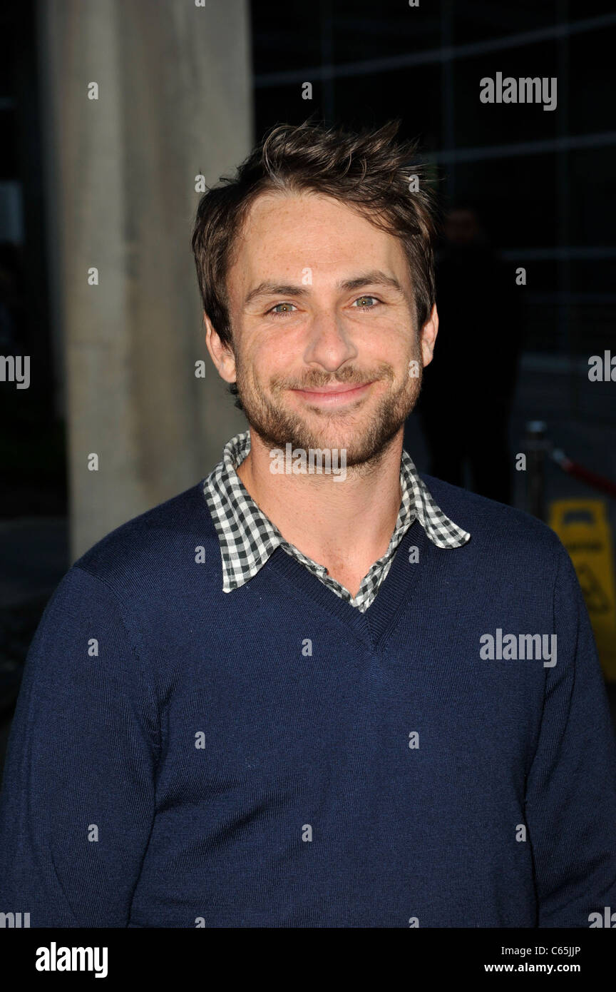 Charlie day red carpet hi-res stock photography and images - Alamy