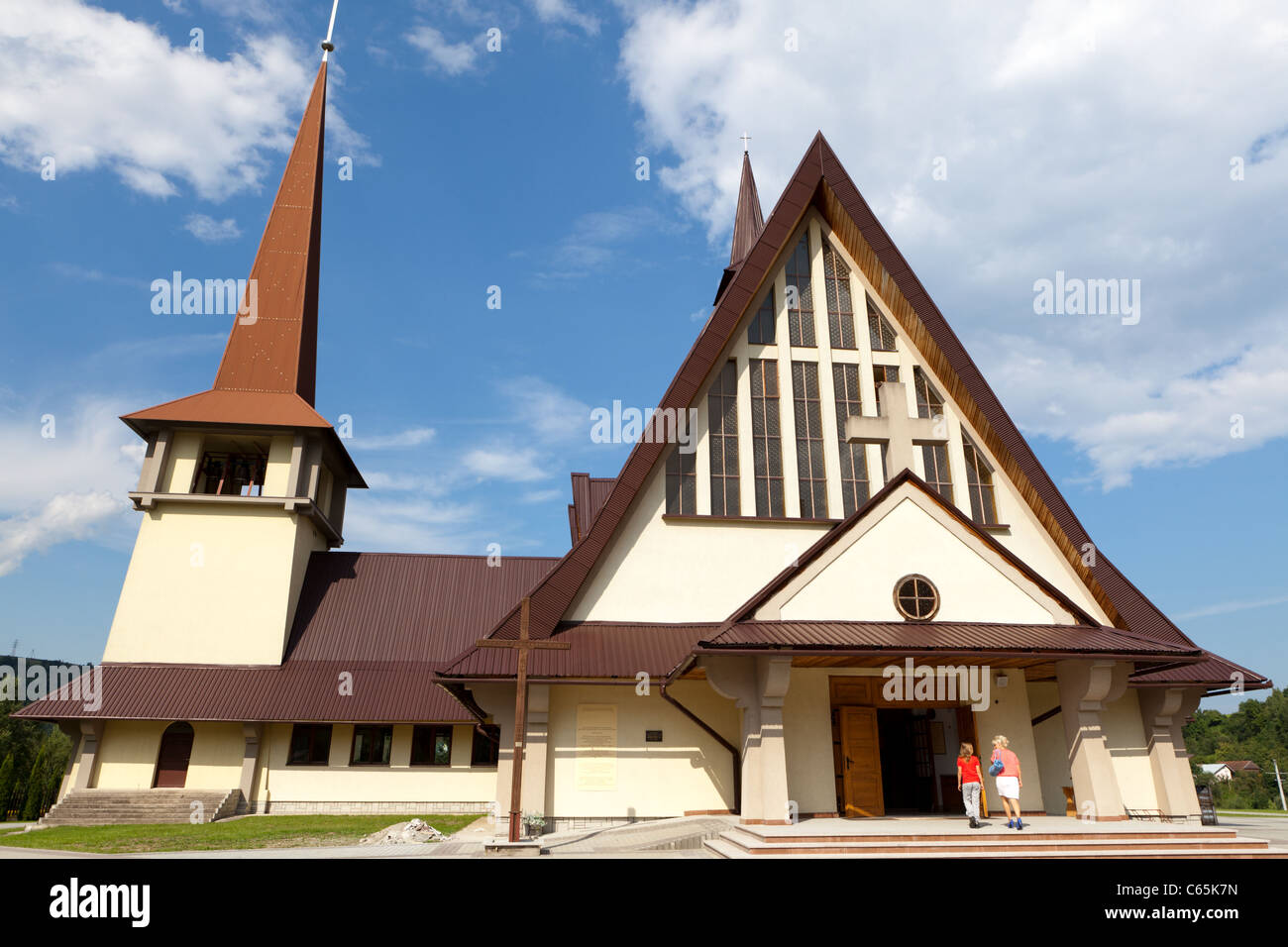 New build church hi-res stock photography and images - Alamy