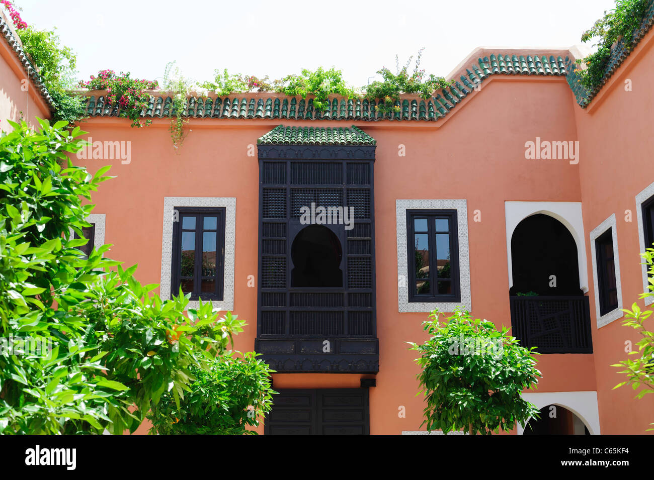 Morocco doors hi-res stock photography and images - Alamy