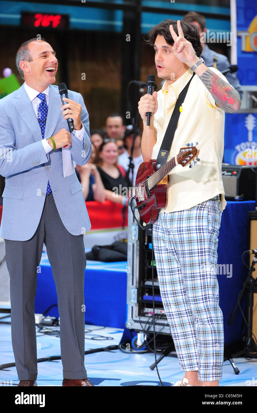 Matt Lauer, John Mayer on stage for NBC Today Show Concert with John ...