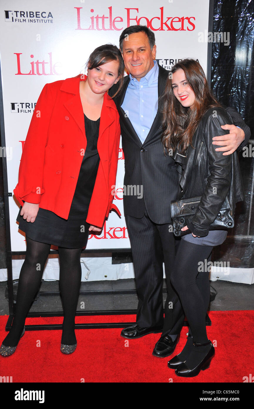Craig Hatkoff, Daughters at arrivals for LITTLE FOCKERS Premiere, The ...