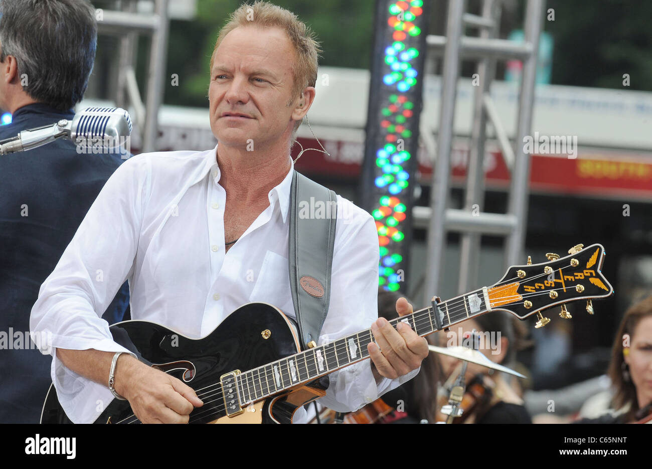 Sting performing on stage hi-res stock photography and images - Alamy