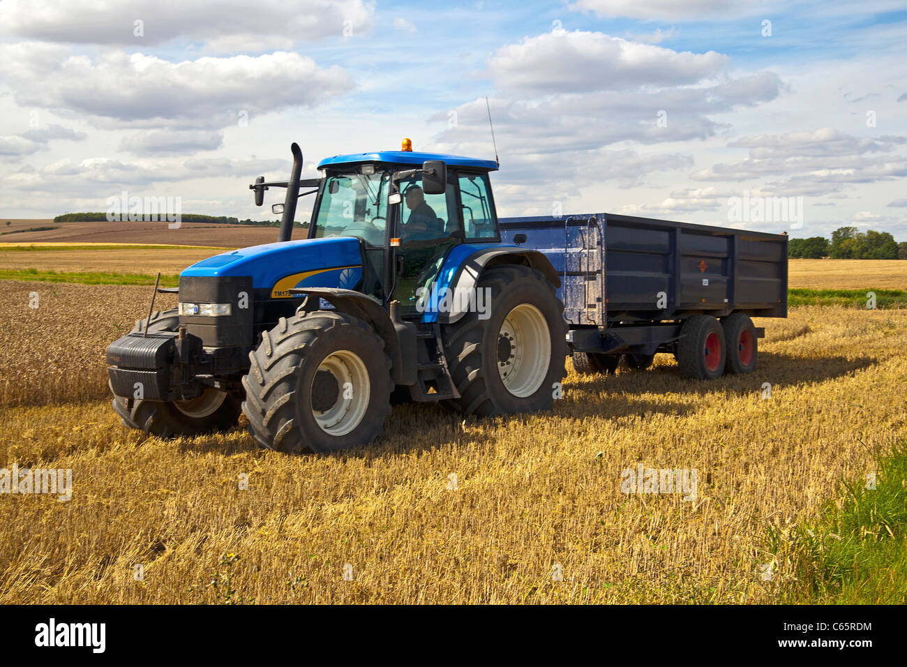 Field farm lincolnshire wolds hi-res stock photography and images - Alamy