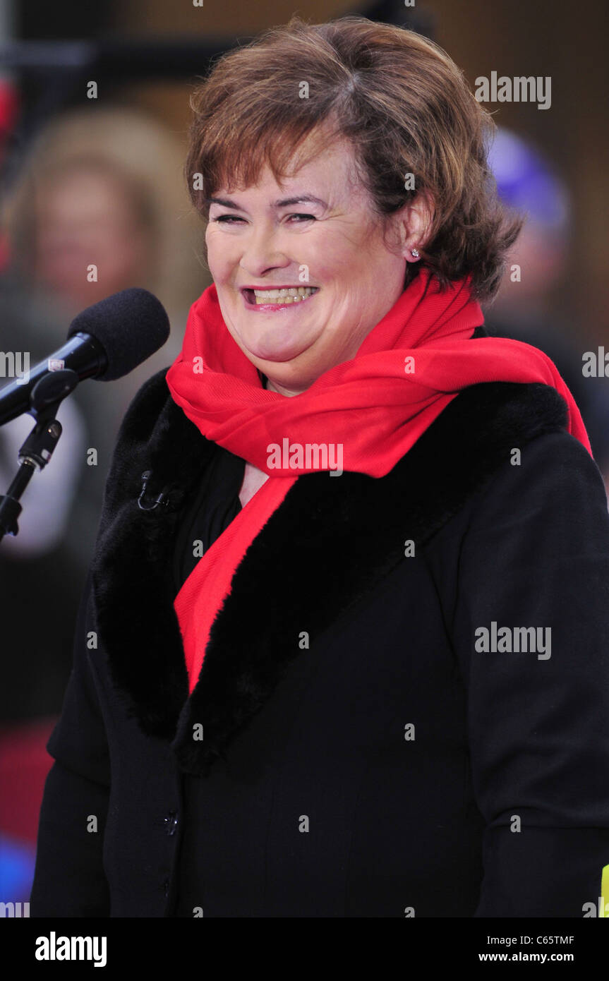 Susan Boyle on stage for NBC TODAY Show Concert Series with Susan Boyle ...