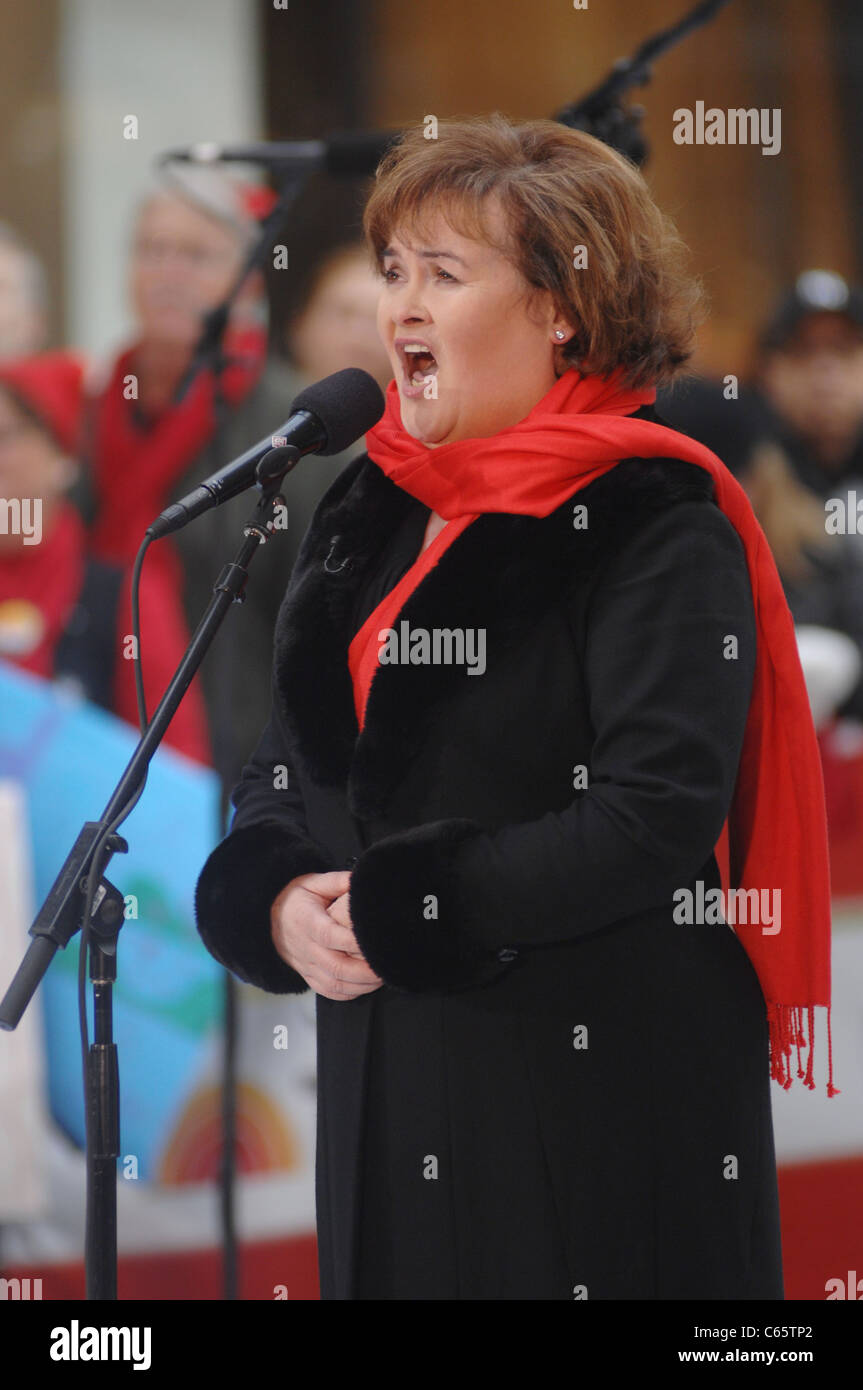 Susan Boyle on stage for NBC TODAY Show Concert Series with Susan Boyle ...