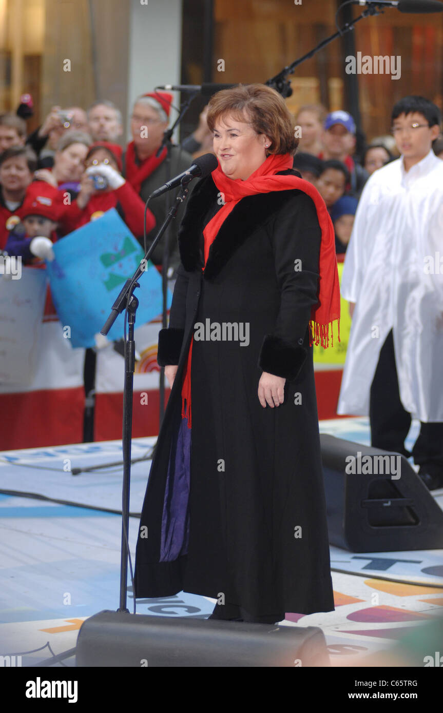 Susan Boyle on stage for NBC TODAY Show Concert Series with Susan Boyle ...