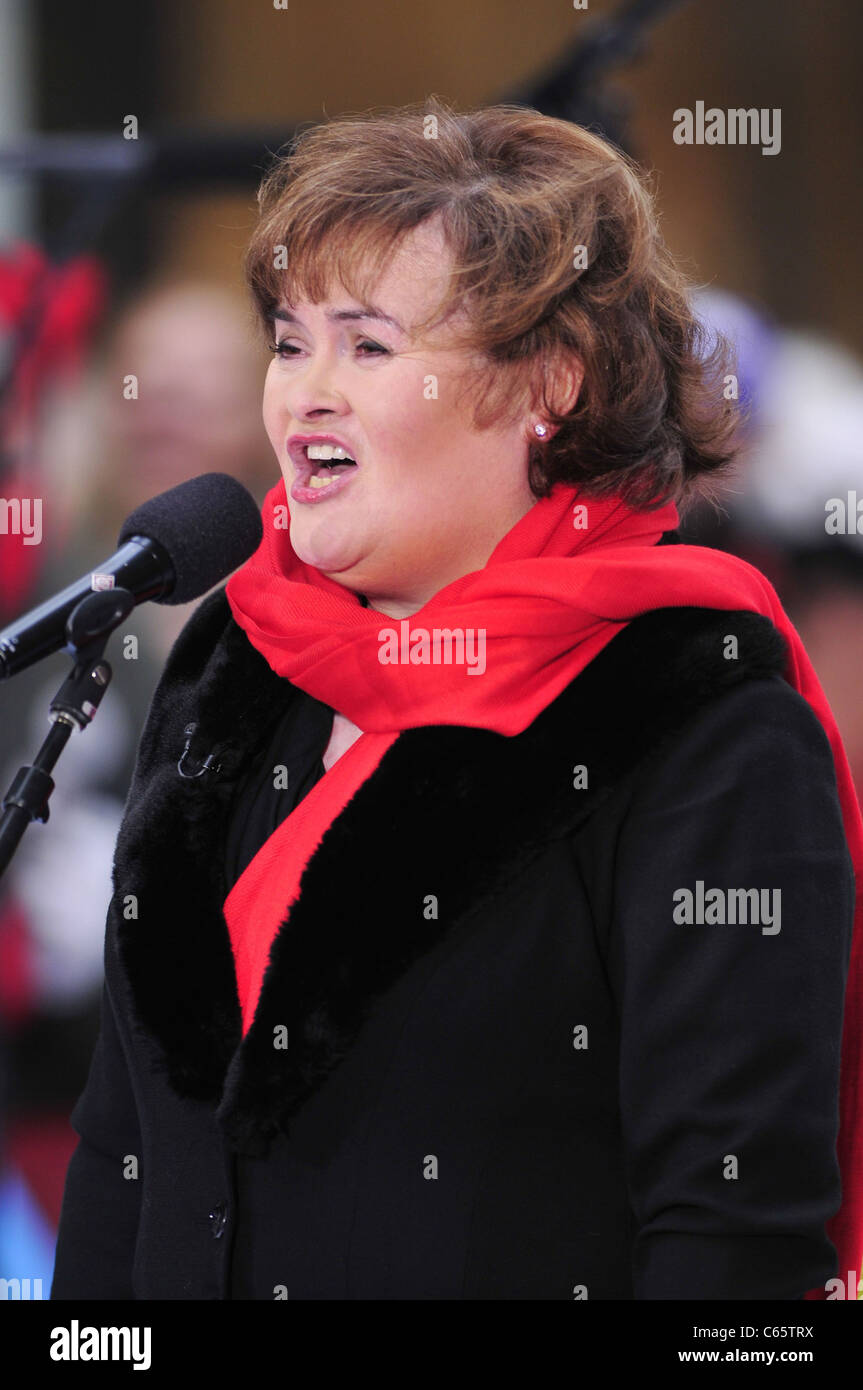Susan Boyle on stage for NBC TODAY Show Concert Series with Susan Boyle ...