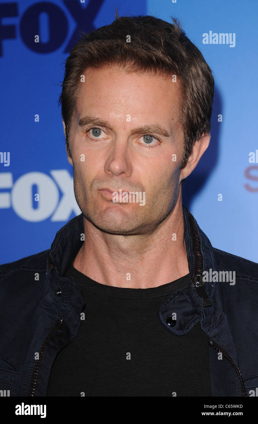 Fox television network upfront hi-res stock photography and images - Alamy