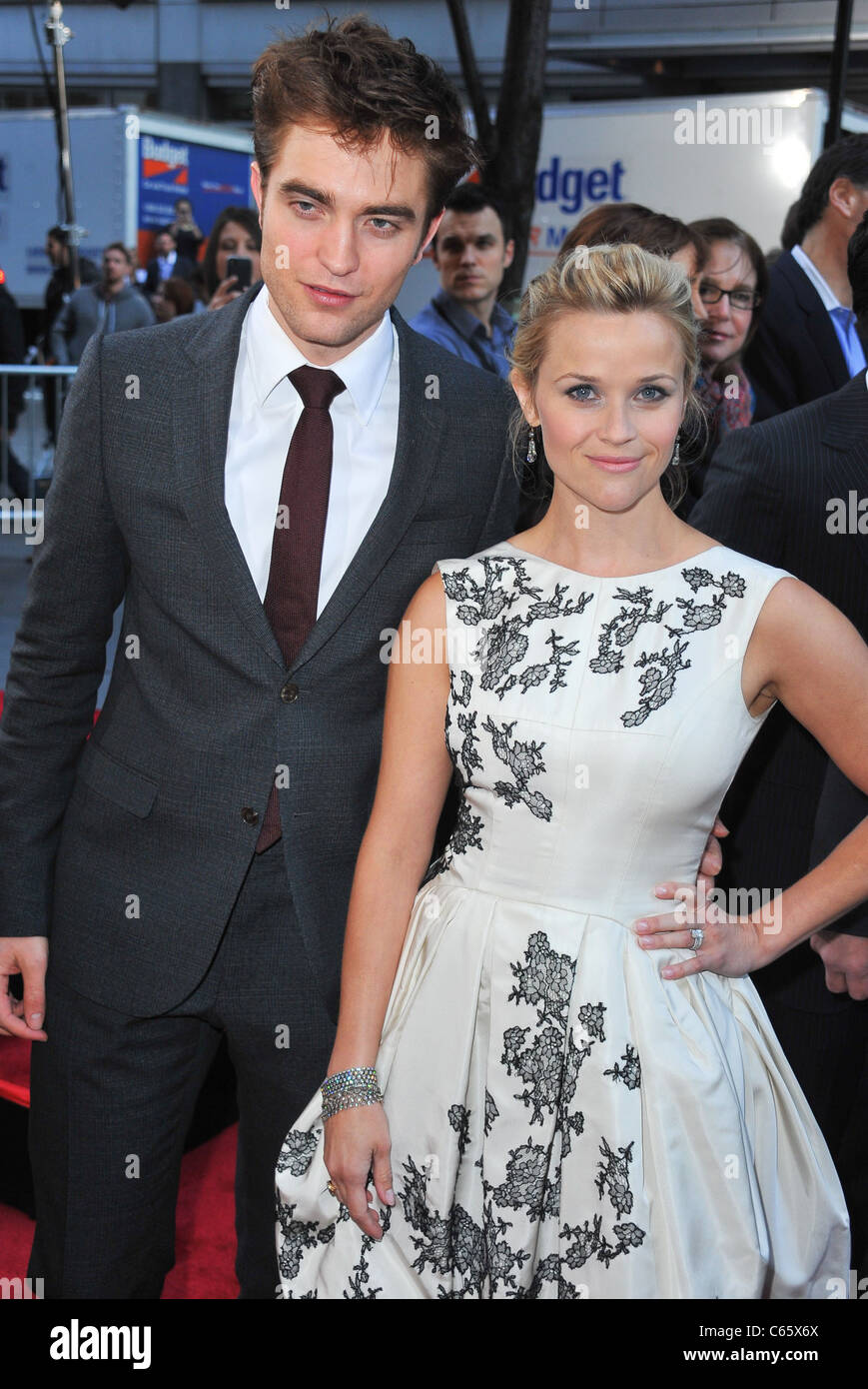 Robert Pattinson, Reese Witherspoon (wearing a Jason Wu dress) at ...