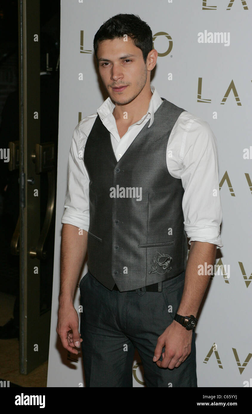 Alex meraz twilight wolf pack hi-res stock photography and images - Alamy