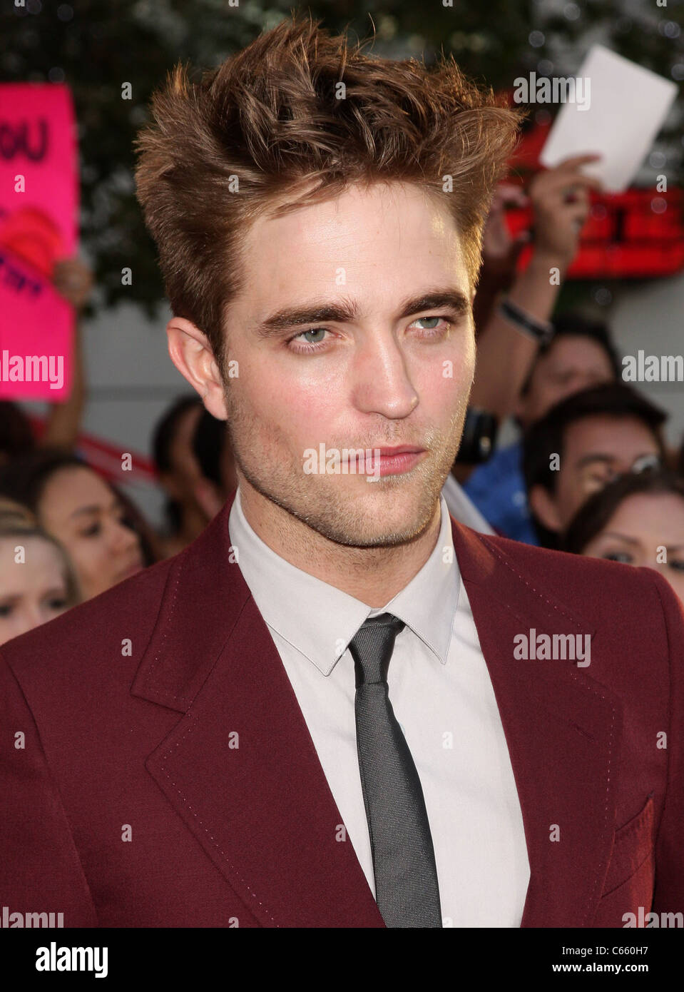 Robert Pattinson at arrivals for THE TWILIGHT SAGA: ECLIPSE Premiere ...