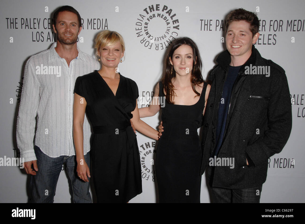 Lucas Neff And Kelly Osullivan