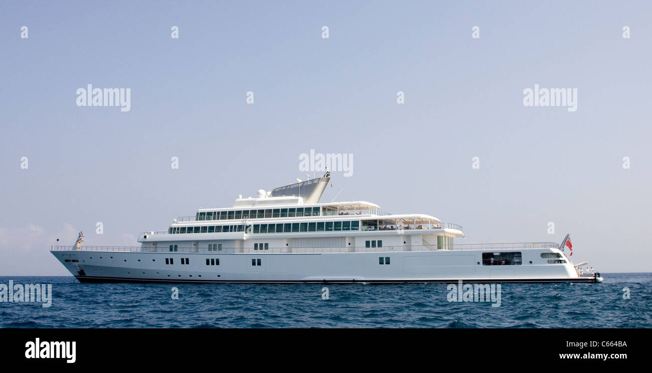 The Rising Sun, owned by Larry Ellison, CEO Oracle. Valencia, Spain ...