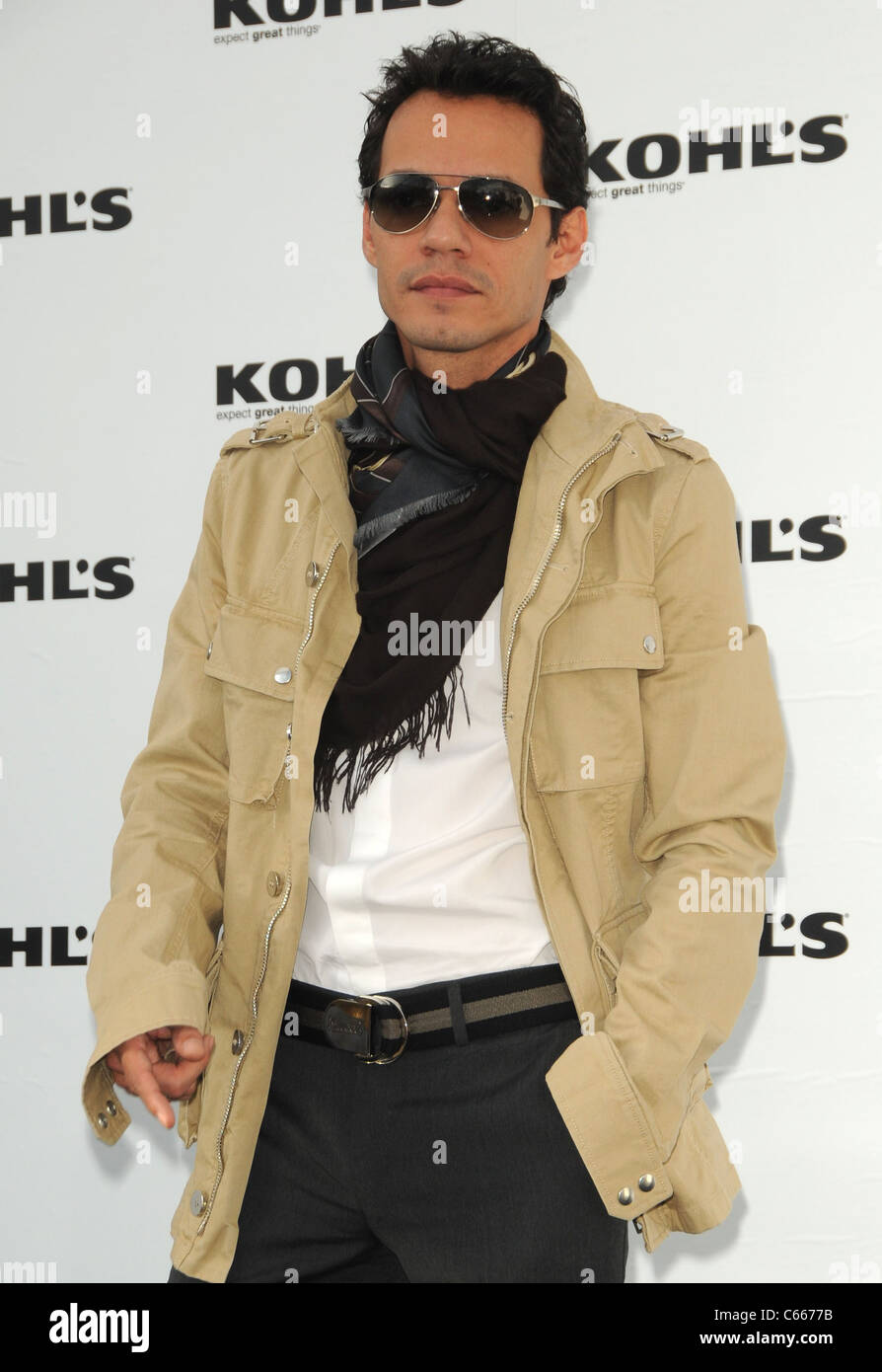Marc Anthony at in-store appearance for Jennifer Lopez and Marc Anthony ...