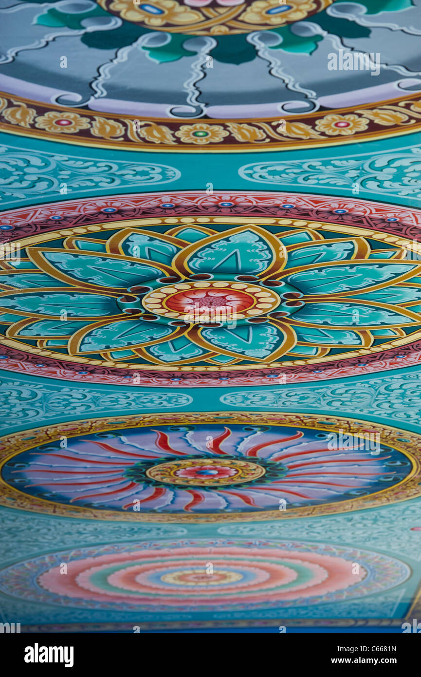 Mandalas hi-res stock photography and images - Alamy