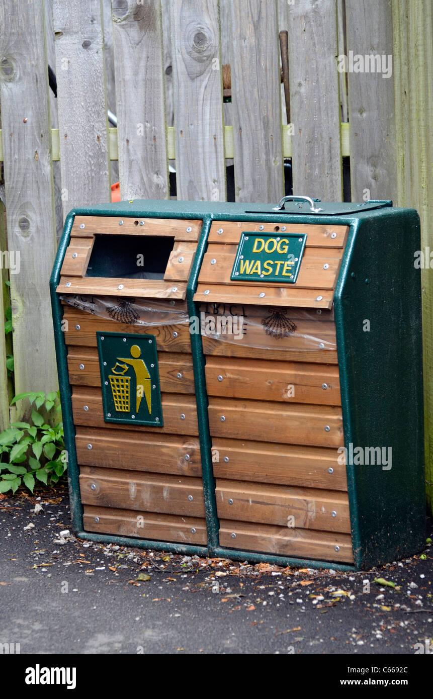 dog mess box Stock Photo - Alamy