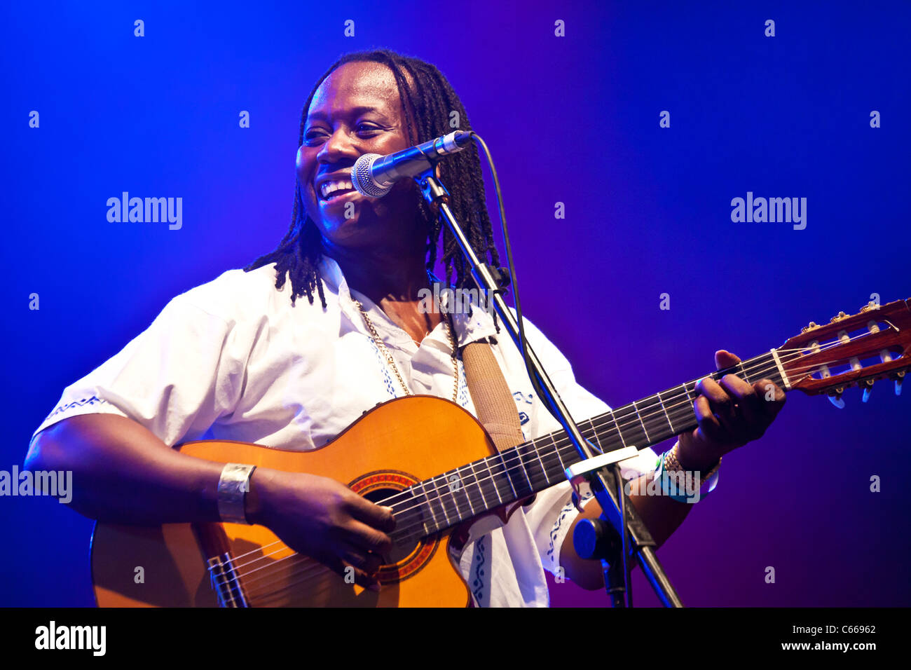 Aurelio Martinez, Honduran singer and guitarist, performing at WOMAD ...