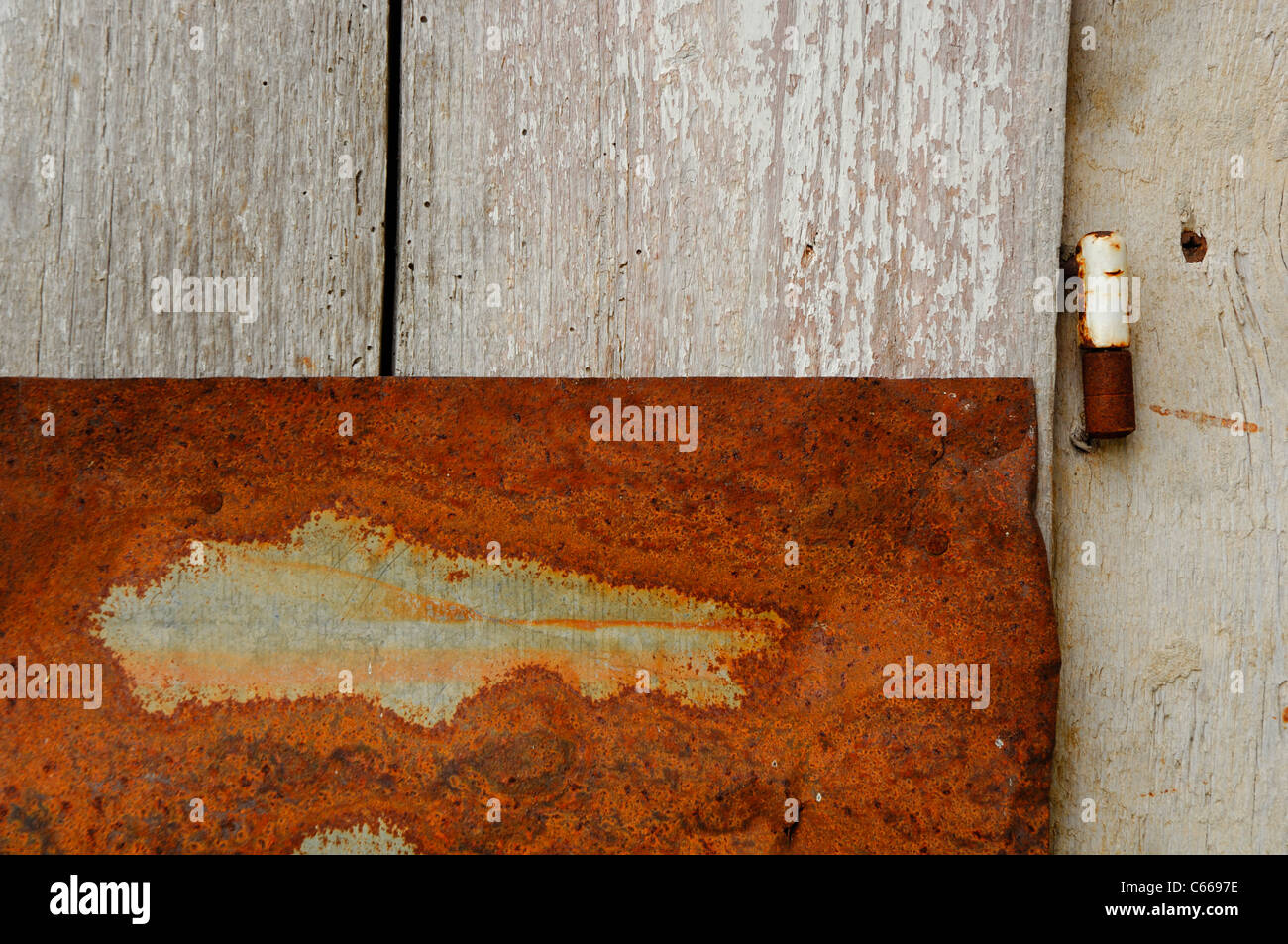 detail of a rusty door Stock Photo - Alamy